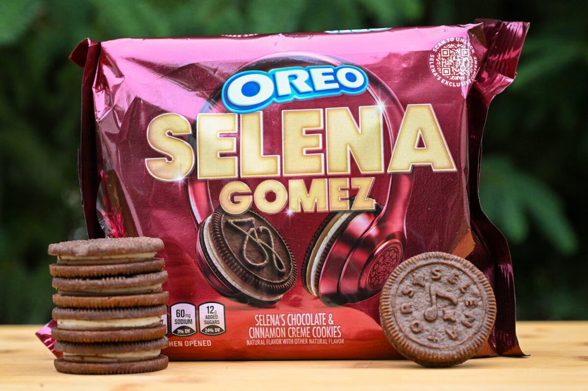 Selena Gomez’s New OREO Flavor - Coolinarco.com
